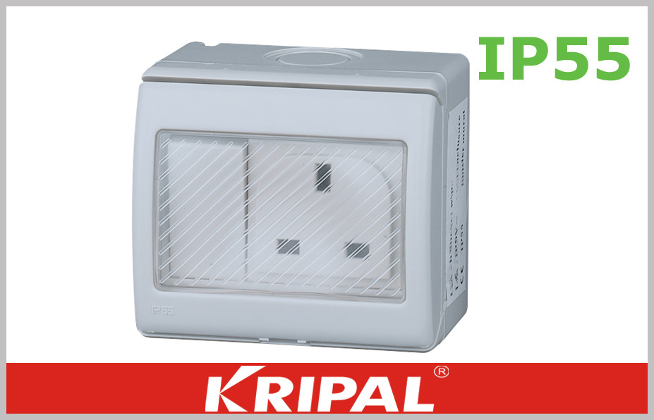 Pin plat 13A IP55 protègent la prise contre les intempéries 250V de ...